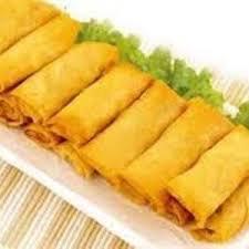 snacks Tour - fried and frozen samosa, spring roll and rissoles